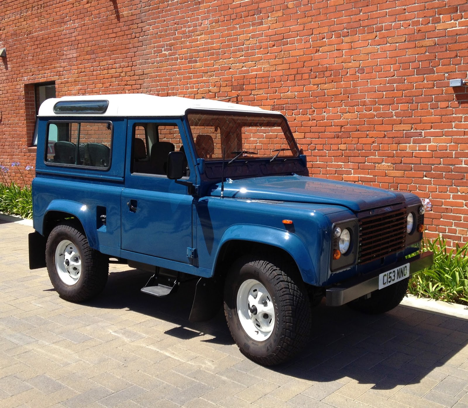 bonfirebeachkids: FOR SALE: 1986 LAND ROVER D 90 $29K OBO